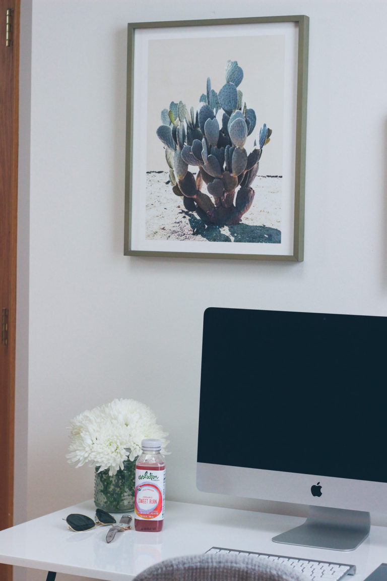 How To Create A Simple Desk Gallery Wall | Lows to Luxe