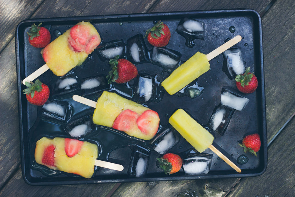 Boozy Champagne Popsicles | Lows to Luxe